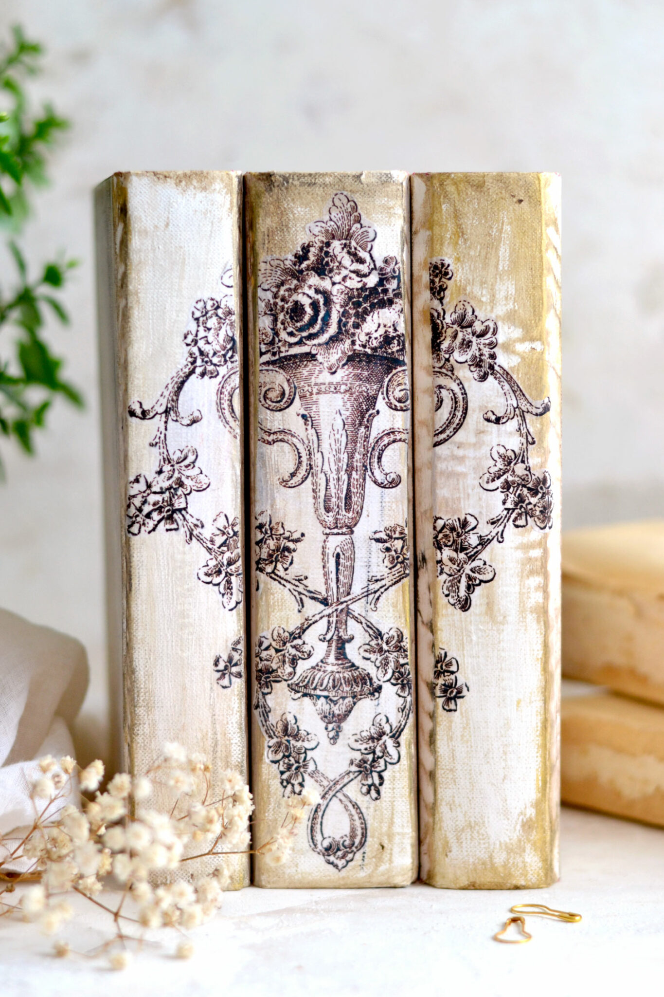 Book Decoration Ideas: (Gorgeous)! - The Graphics Fairy