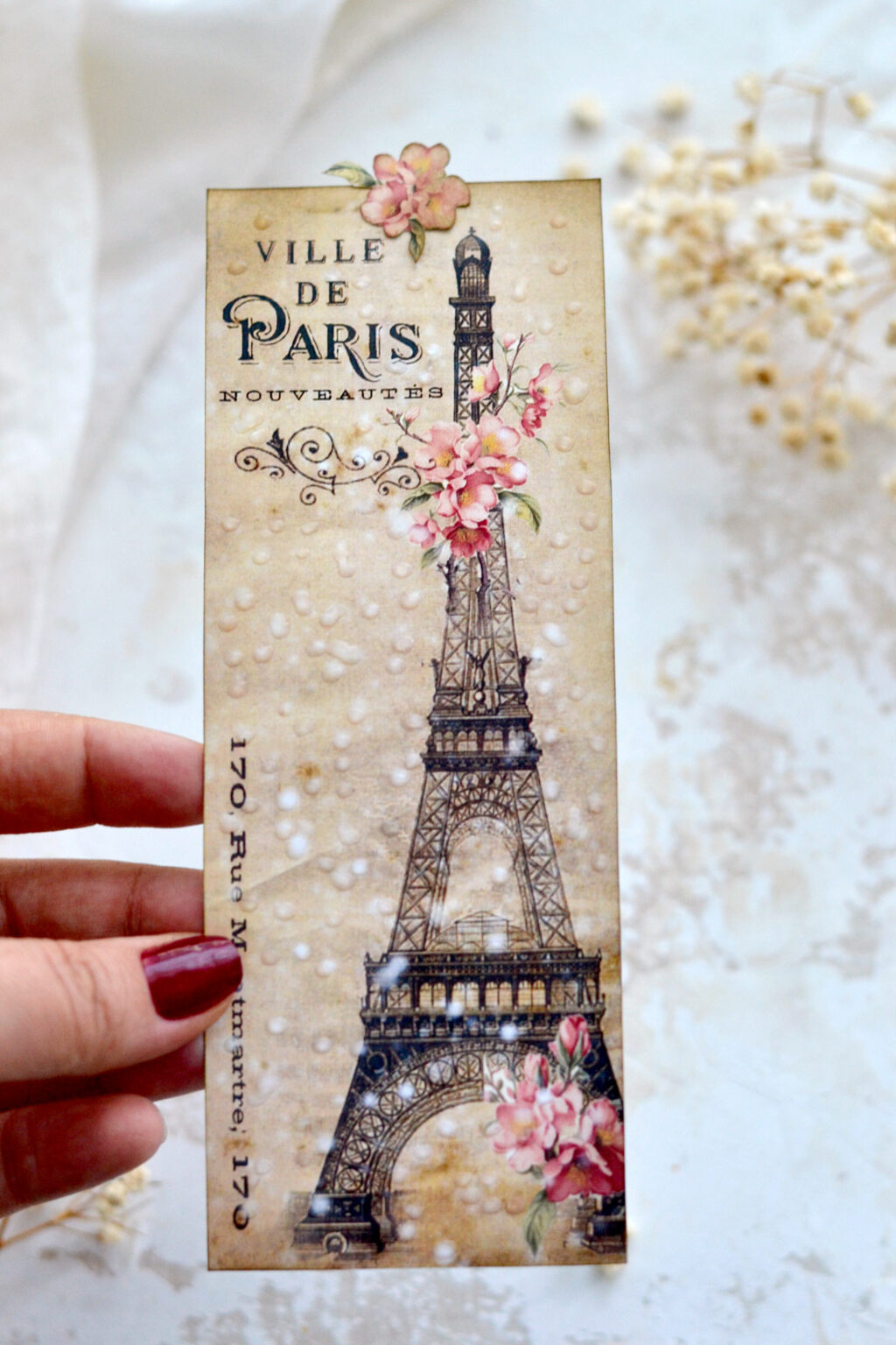 Printable Christmas Bookmarks! - The Graphics Fairy