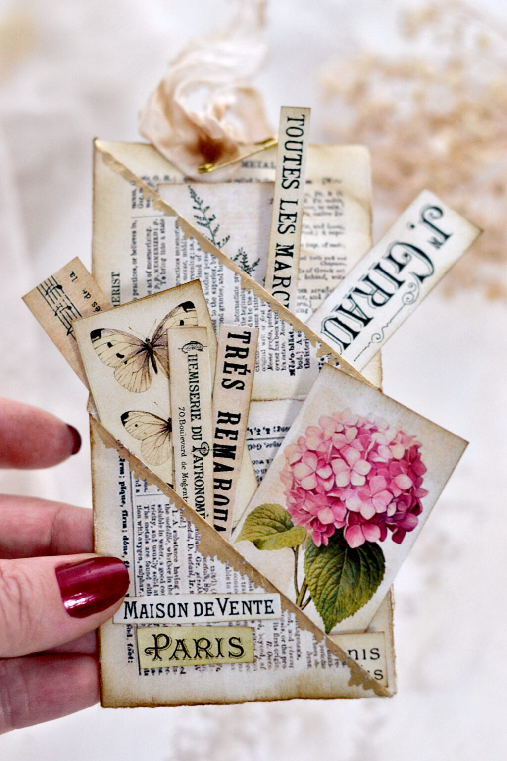 Book Page Tags: Double Pockets! - The Graphics Fairy