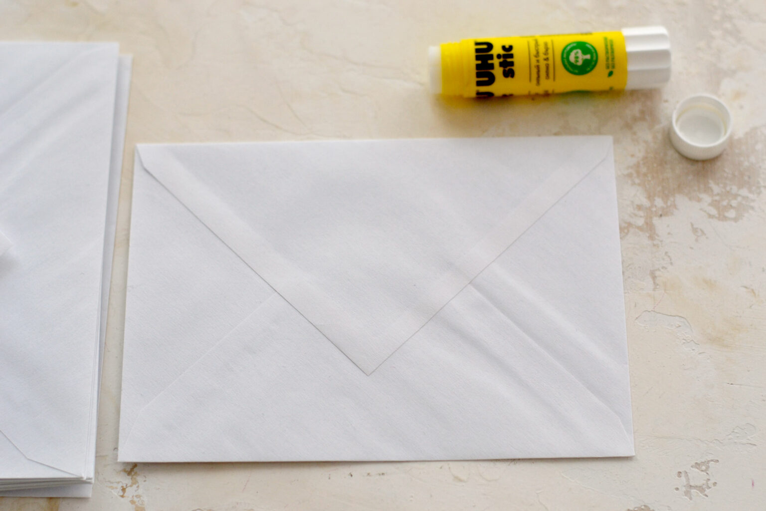 DIY Accordion Pocket Folders! - The Graphics Fairy