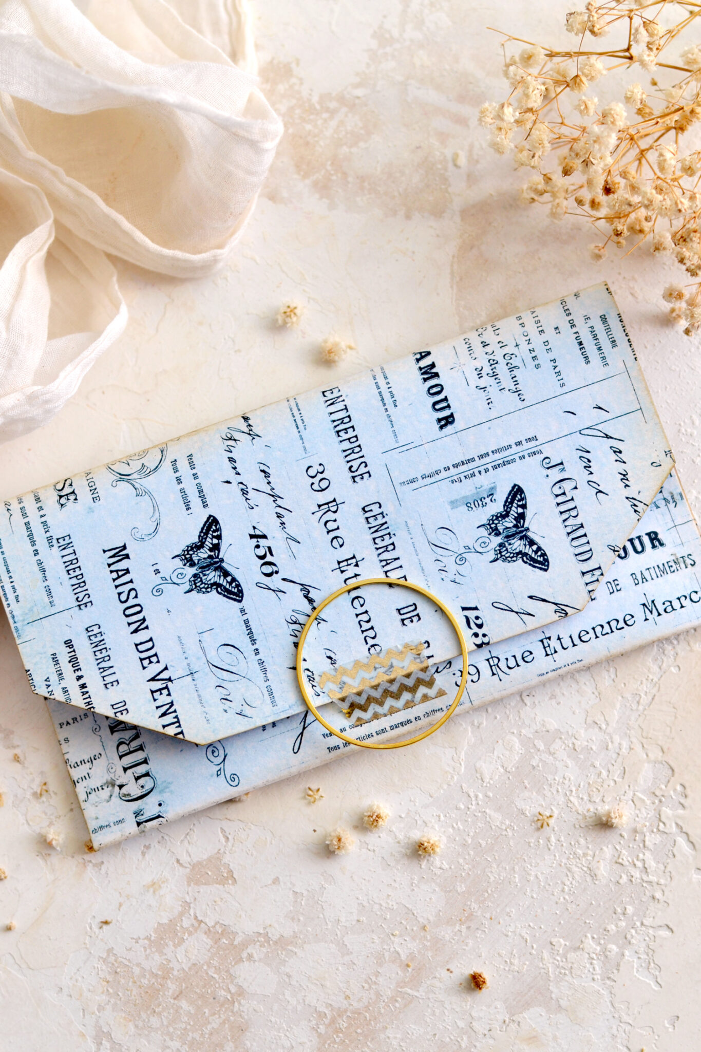 DIY Paper Clutches! - The Graphics Fairy