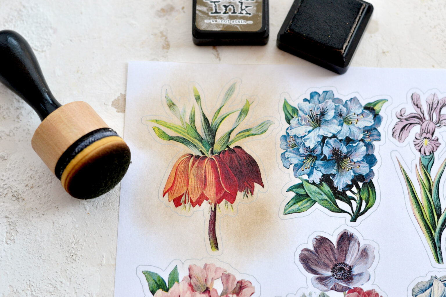 DIY Vintage Flower Stickers - The Graphics Fairy