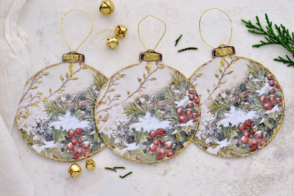 Printable Christmas Ornaments! - The Graphics Fairy